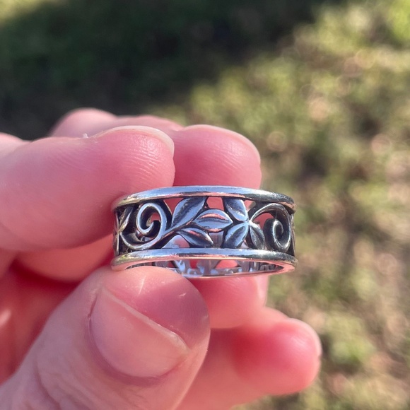 James Avery | Jewelry | Retired James Avery Vines Band | Poshmark